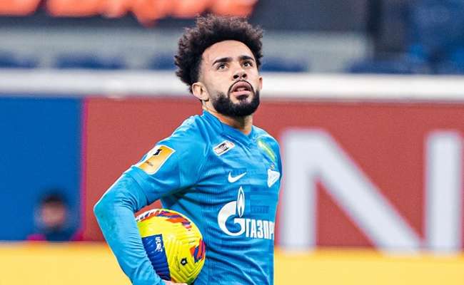 Claudinho está mais próximo de acertar seu retorno ao Brasil