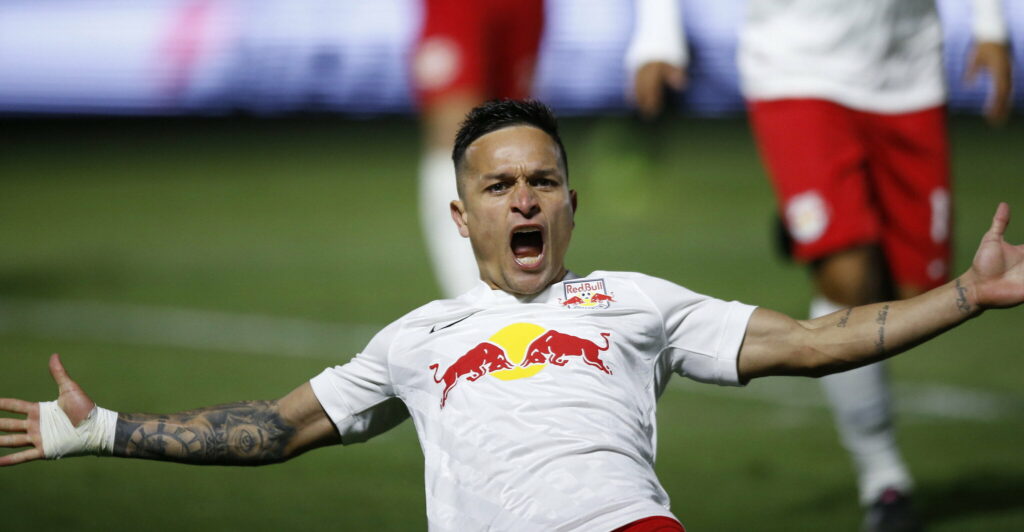 Artur vai poder jogar a Libertadores 2023 pelo Palmeiras?