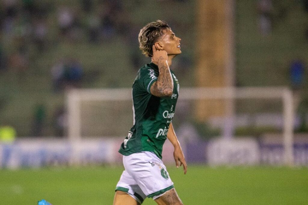Após Richard Ríos Palmeiras acerta com mais um meio-campista