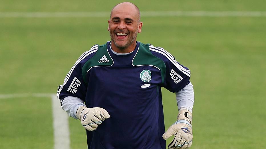 Corinthians trouxe proposta para assinar com o Goleiro Marcos