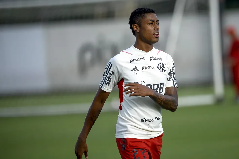 Benjamin Back dá novos detalhes do contrato de Bruno Henrique com Palmeiras