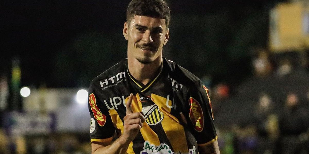 Rômulo tem nova data prevista para jogar pelo Palmeiras