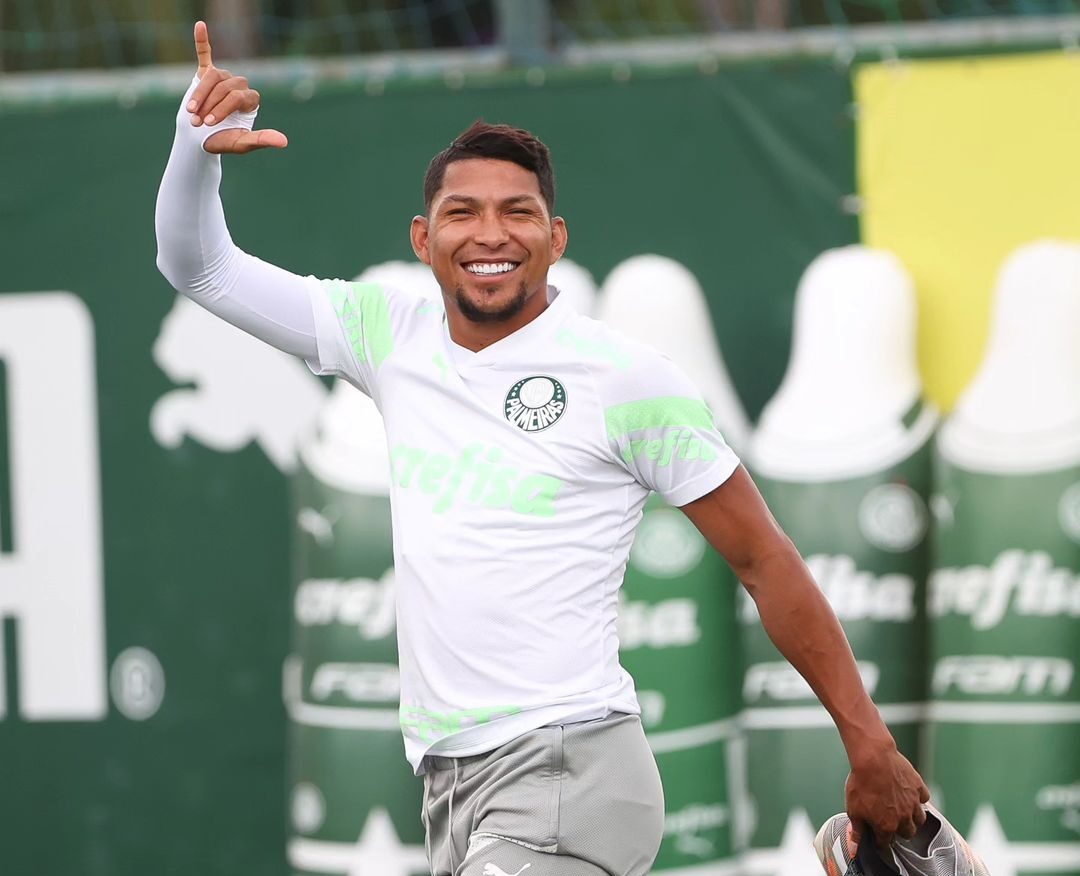 Rony chegou para apresentação de gala no Rio de Janeiro e agitou ...