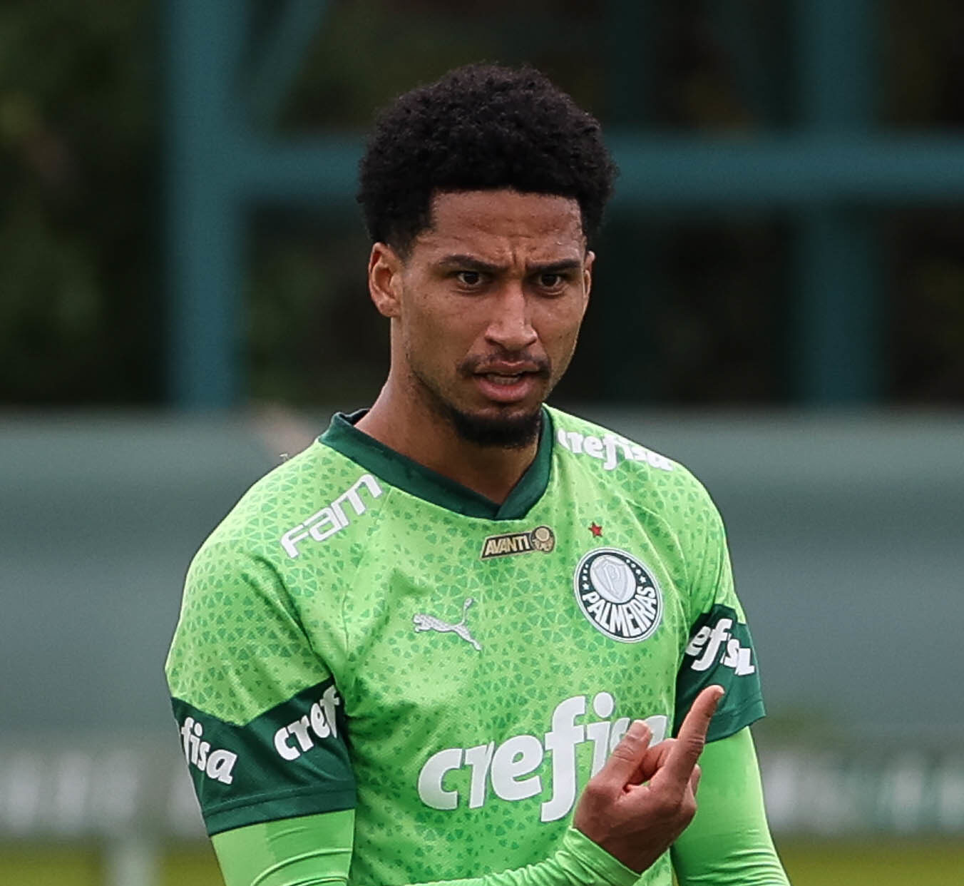 Dorival rejeitou Murilo e escolheu zagueiro que entregou em final