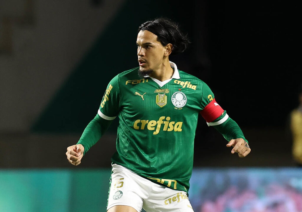 Gustavo Gómez agiu nos bastidores para ajudar Vini Jr