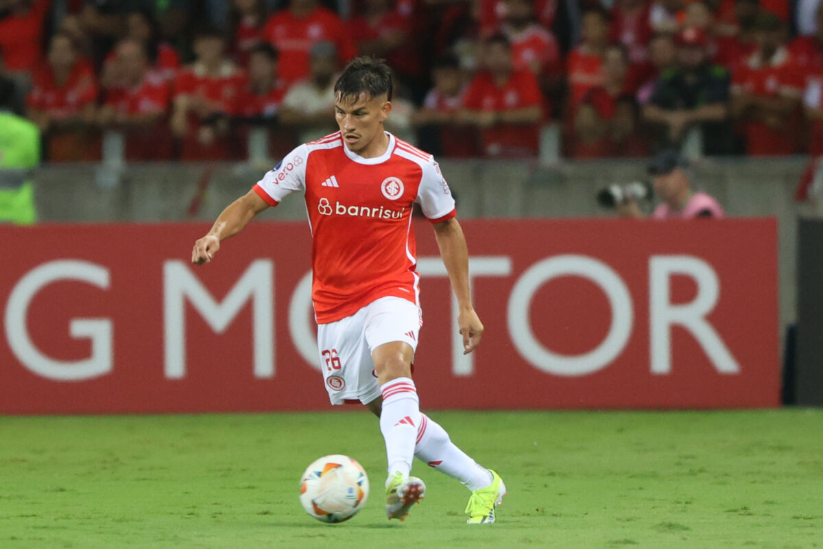 Inter pode trocar Bernabei por Caio Paulista