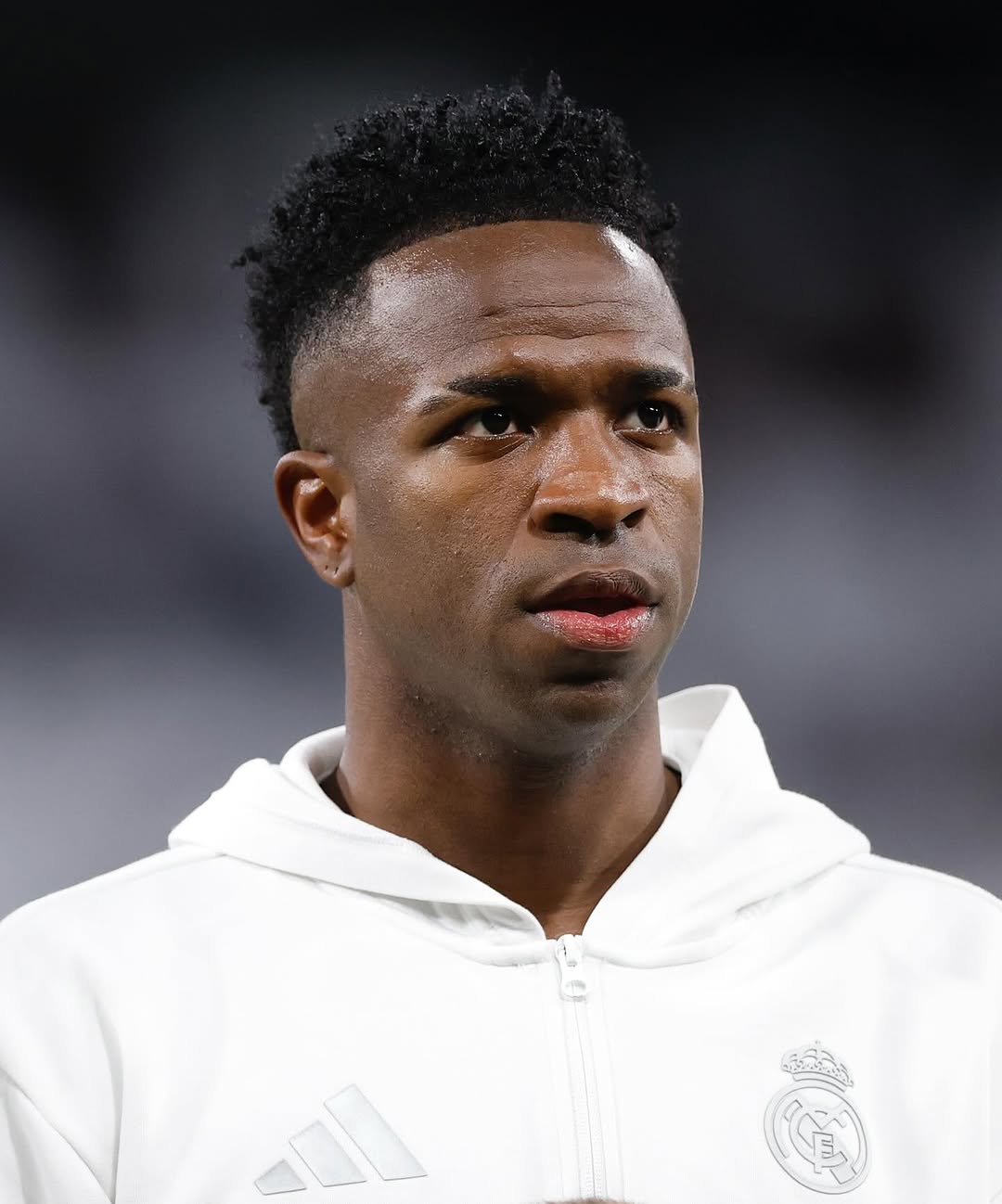 PSG aceita trocar Vitinha por Vini Jr com o Real Madrid